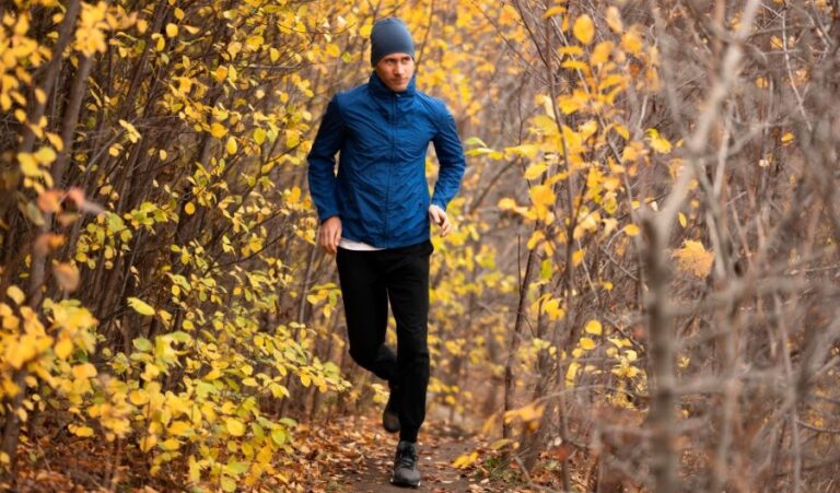Best Running Attire: Your Guide To Dressing For 4 Seasons