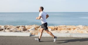 Best Running Attire: Your Guide To Dressing For 4 Seasons